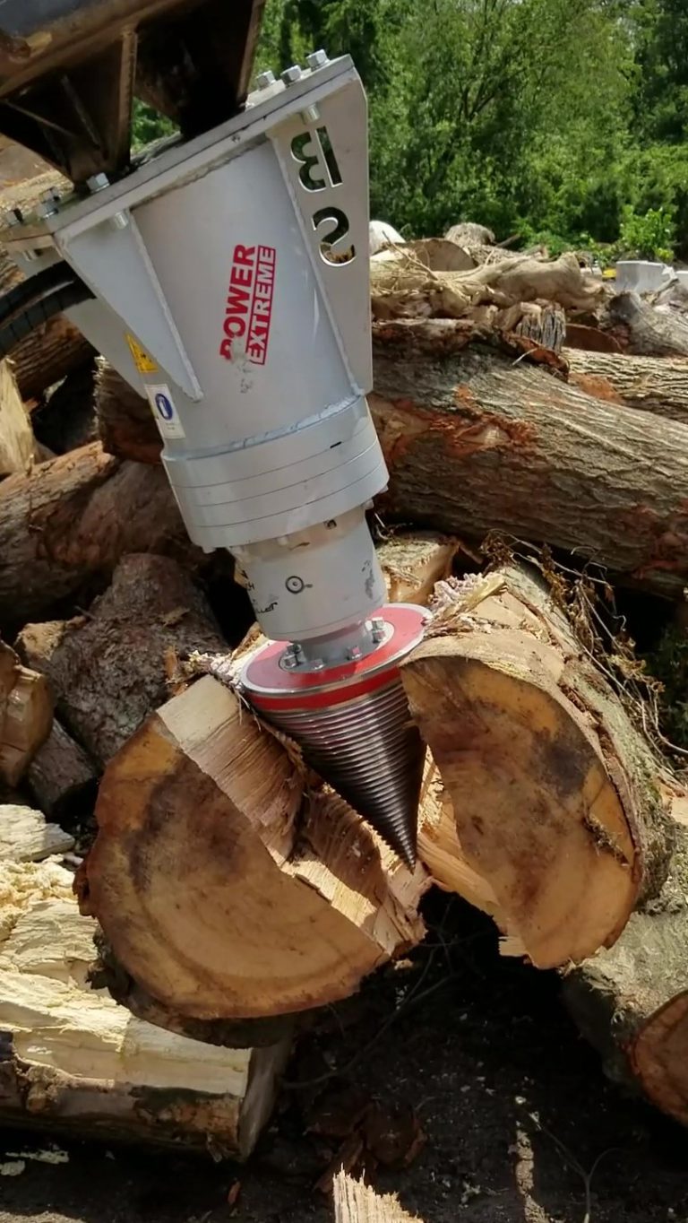 Black Splitter Log Splitters - Ransome Attachments